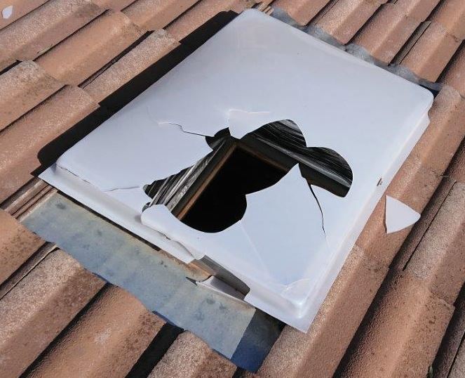 Cracked_dome - Woodroffe Skylights